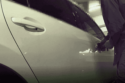 TESLA MODEL 3 SENTRY MODE CATCHES A CAR THIEF BREAKING INTO CAR NEXT ...
